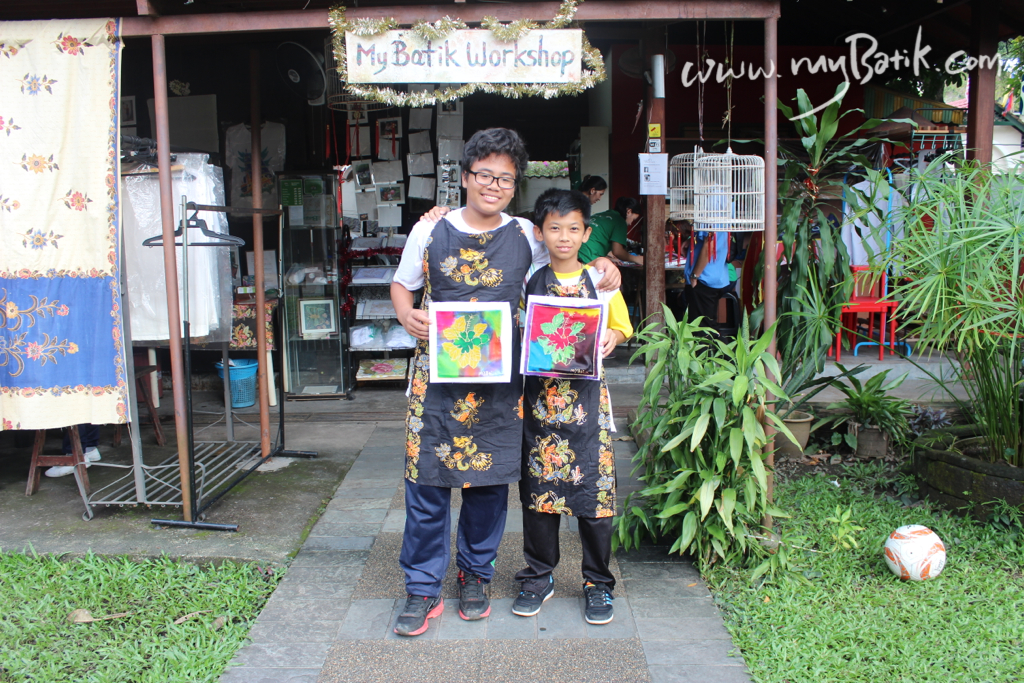 Batik Colouring Workshop for Chinese Primary School Ton Fah – myBatik K.L.