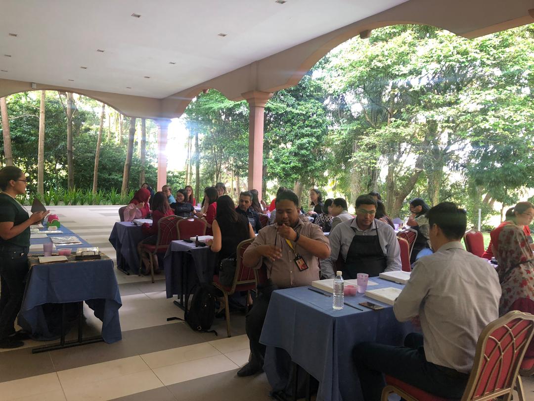 SHELL Asia Pacific Team building @ Putrajaya Marriot Hotel – myBatik K.L.