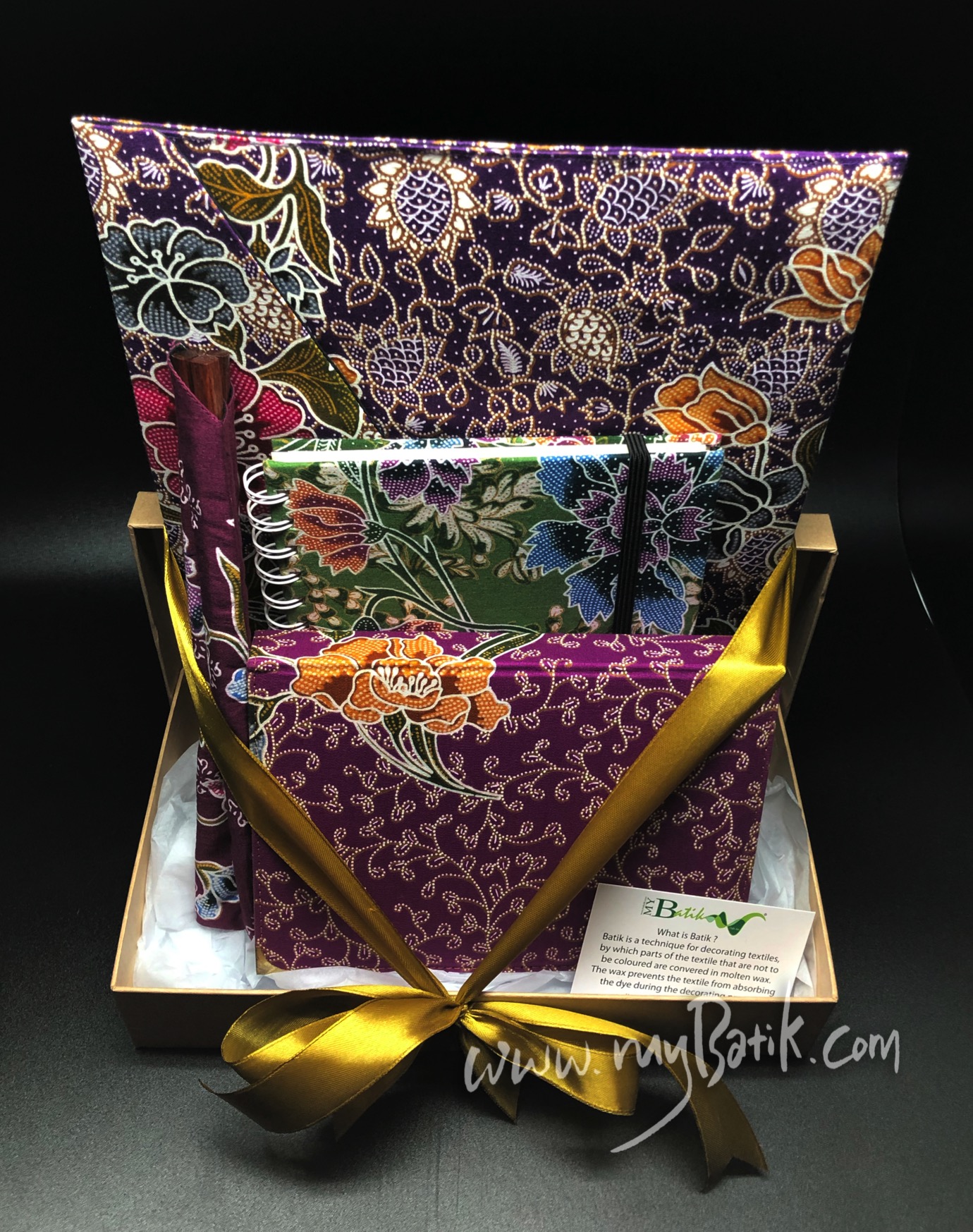 BATIK Gift Hampers for CHRISTMAS! LOVE from Malaysia, only RM250 each ...