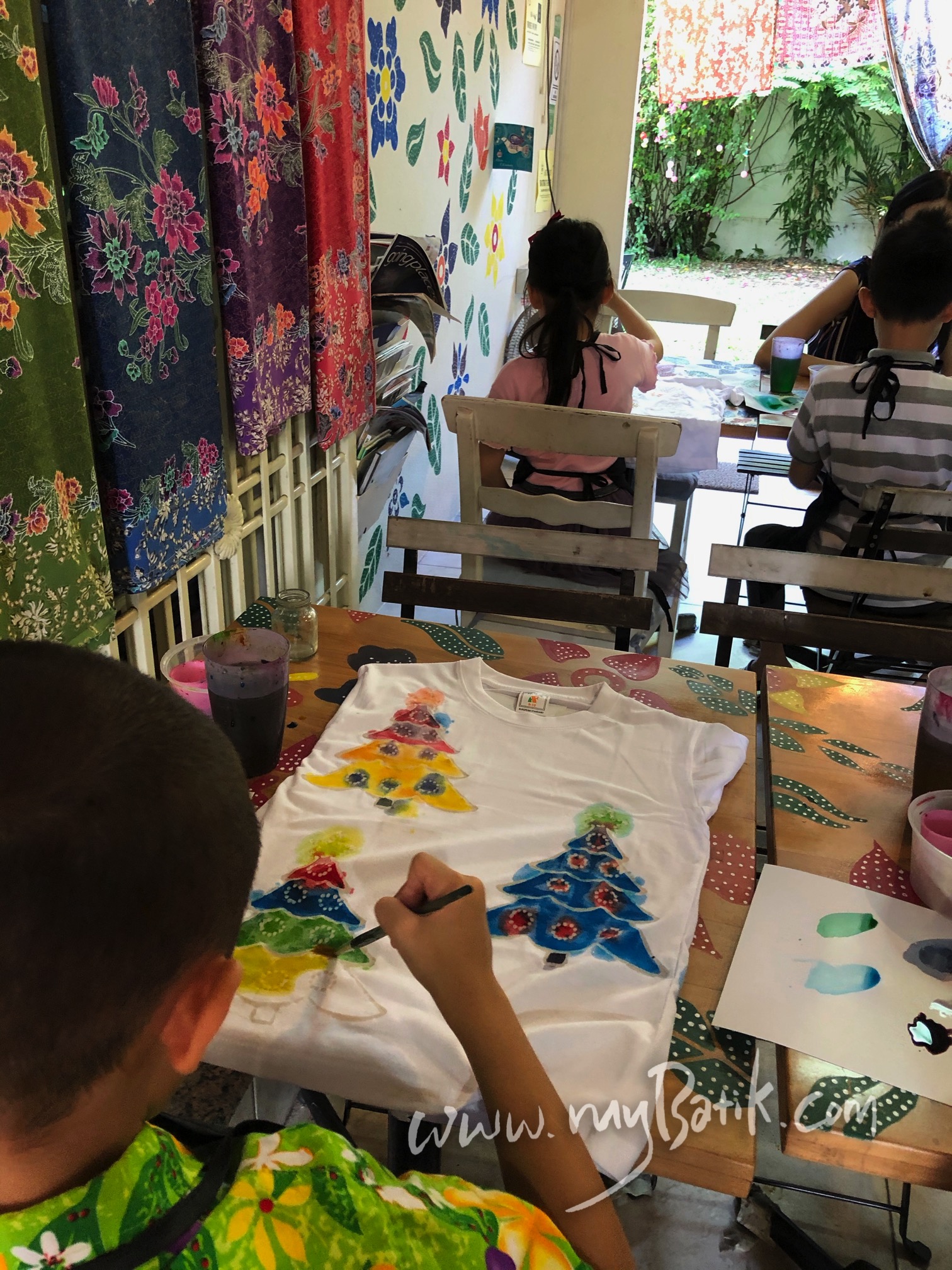 Private Gathering ~ Family day Batik T shirt painting workshop + Bouncy ...