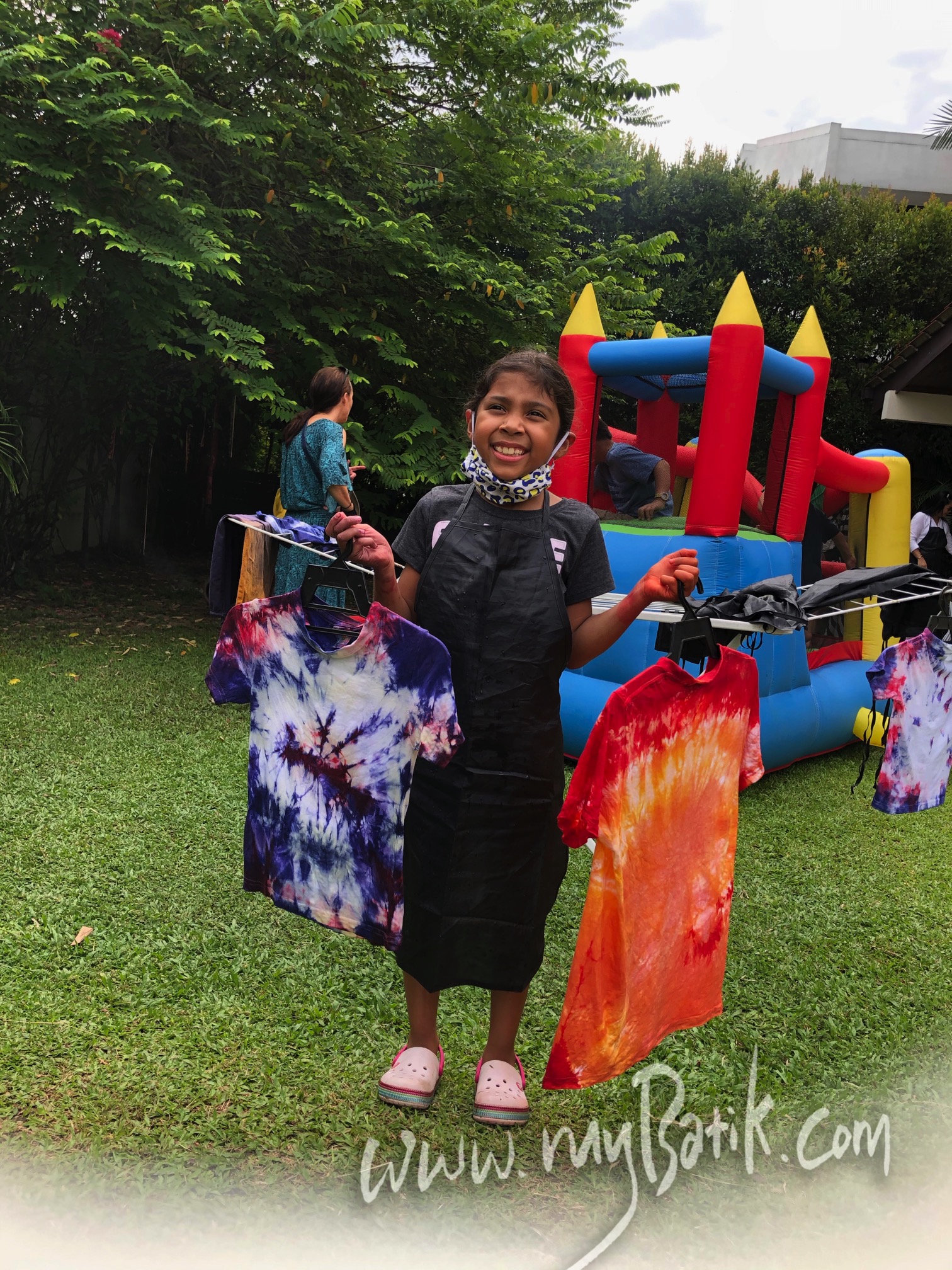 ISKL Grade 2 classmates Tie Dye t shirt outing – myBatik K.L.